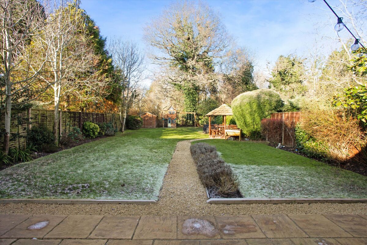 house for sale in Bramley Road, Pamber End, Hampshire, RG26 ...