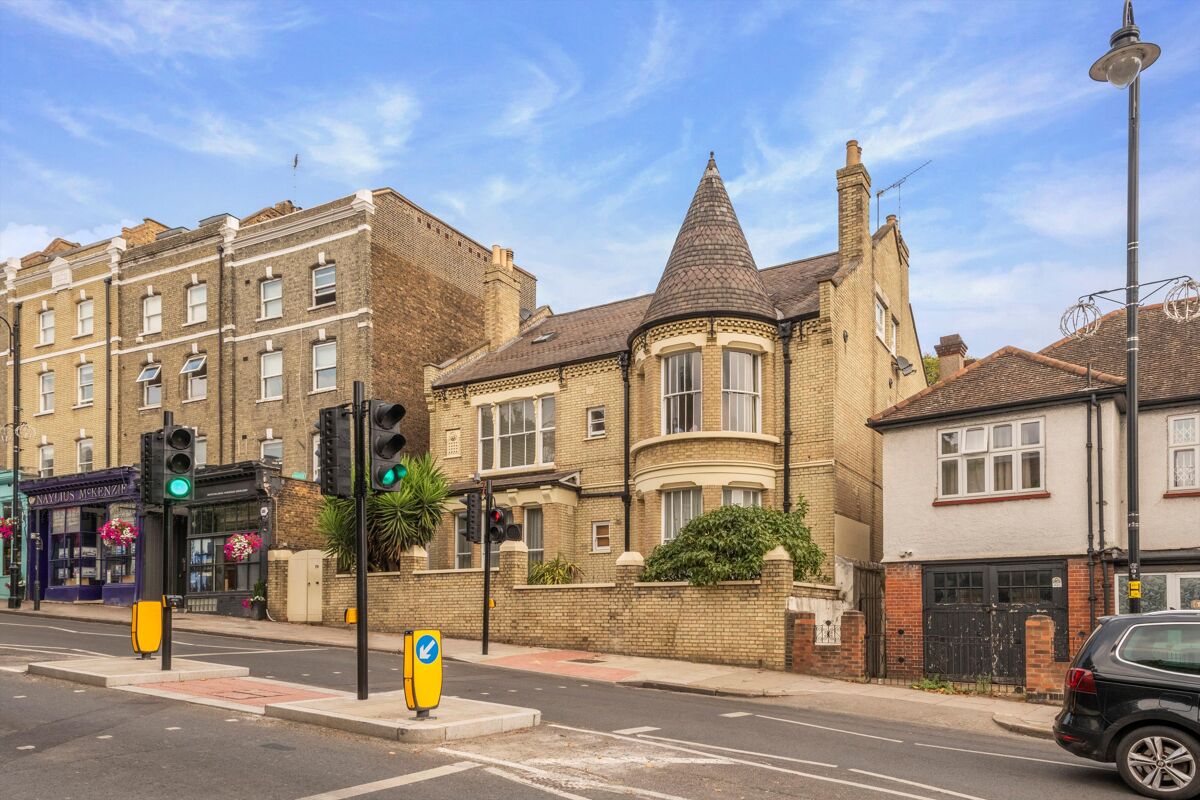 flat for sale in Haverstock Hill, London, NW3 - BSZ012190585 | Knight Frank