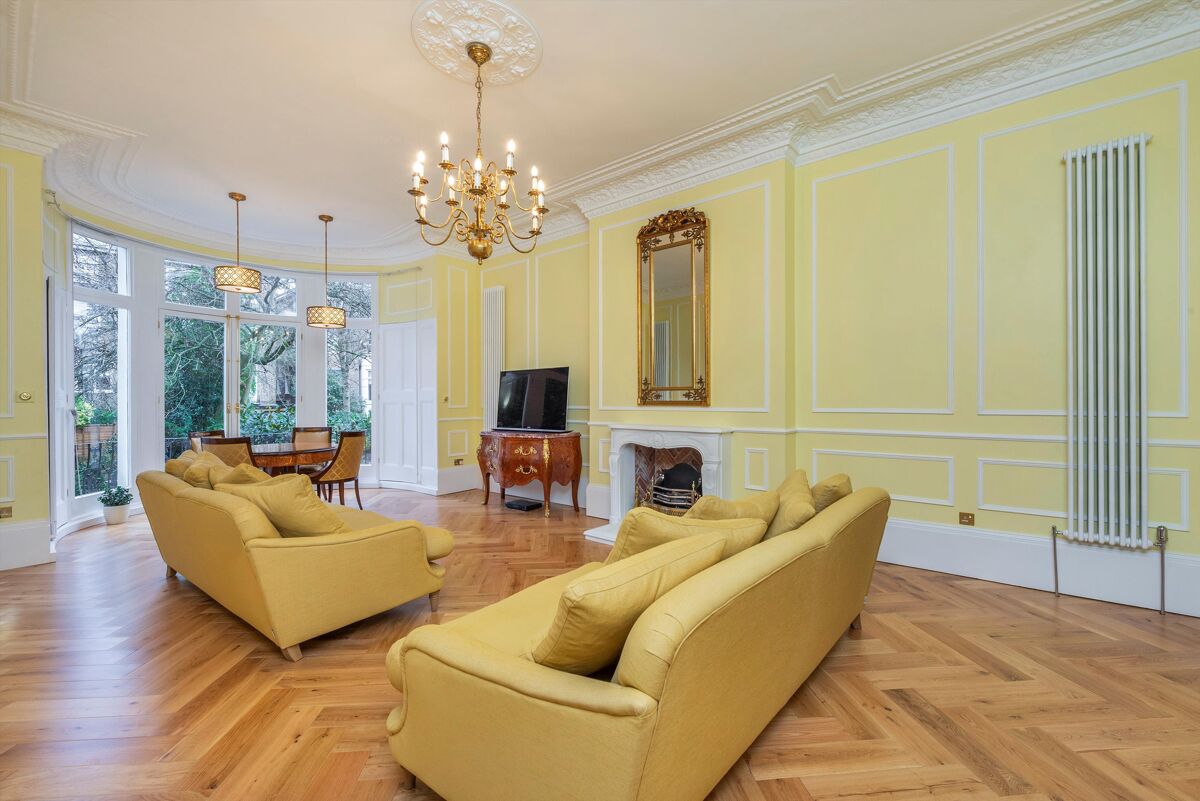 flat for sale in Belsize Square, Belsize Park, London, NW3 ...