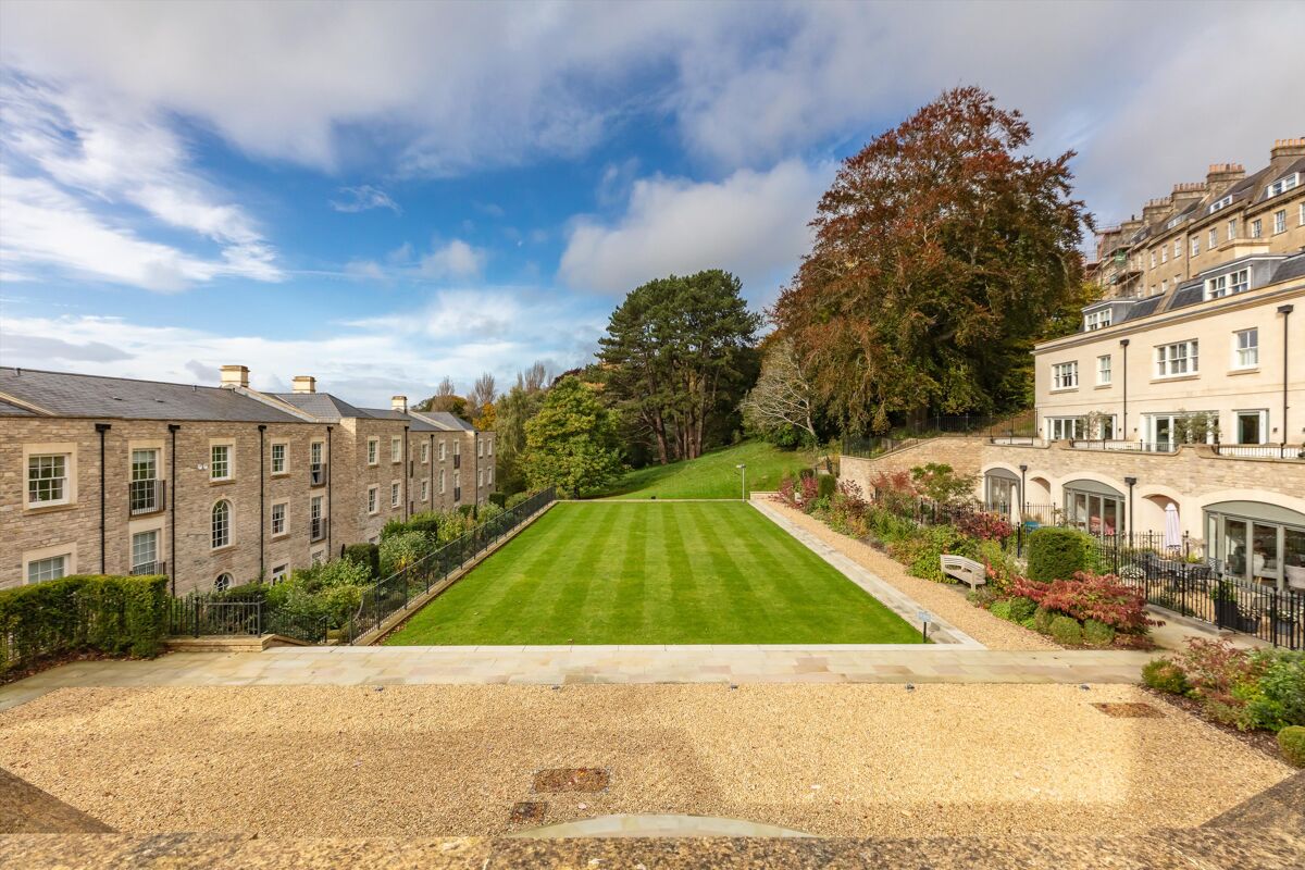 flat for sale in Lansdown Road, Bath, Somerset, BA1 - bth012426895 ...