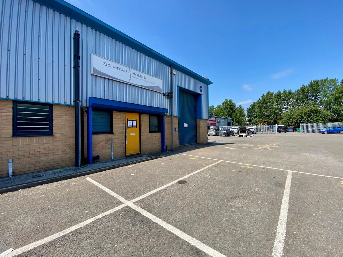 To Let 2 124 Sq Ft Industrial Warehouse Unit At East Point