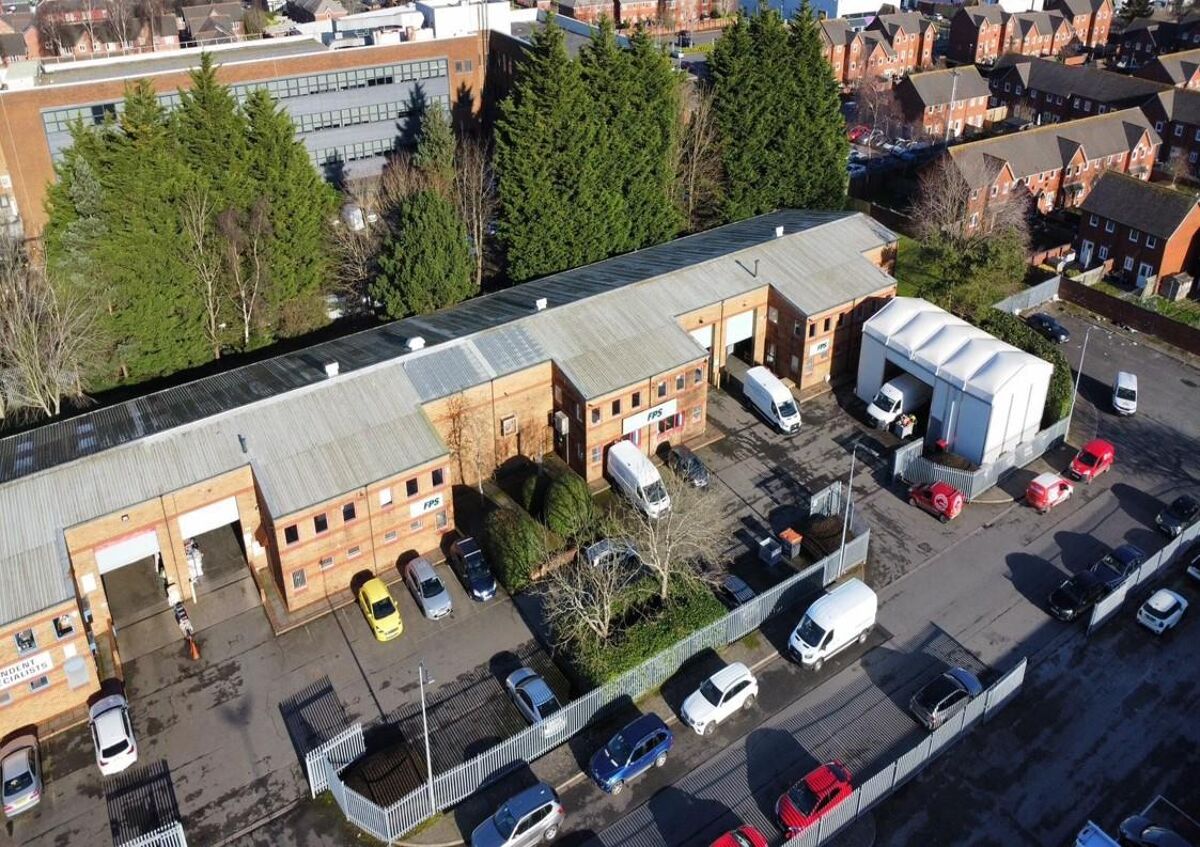 TO LET: Industrial / Warehouse Units - Keen Rd Ind Est, East Moors Rd ...