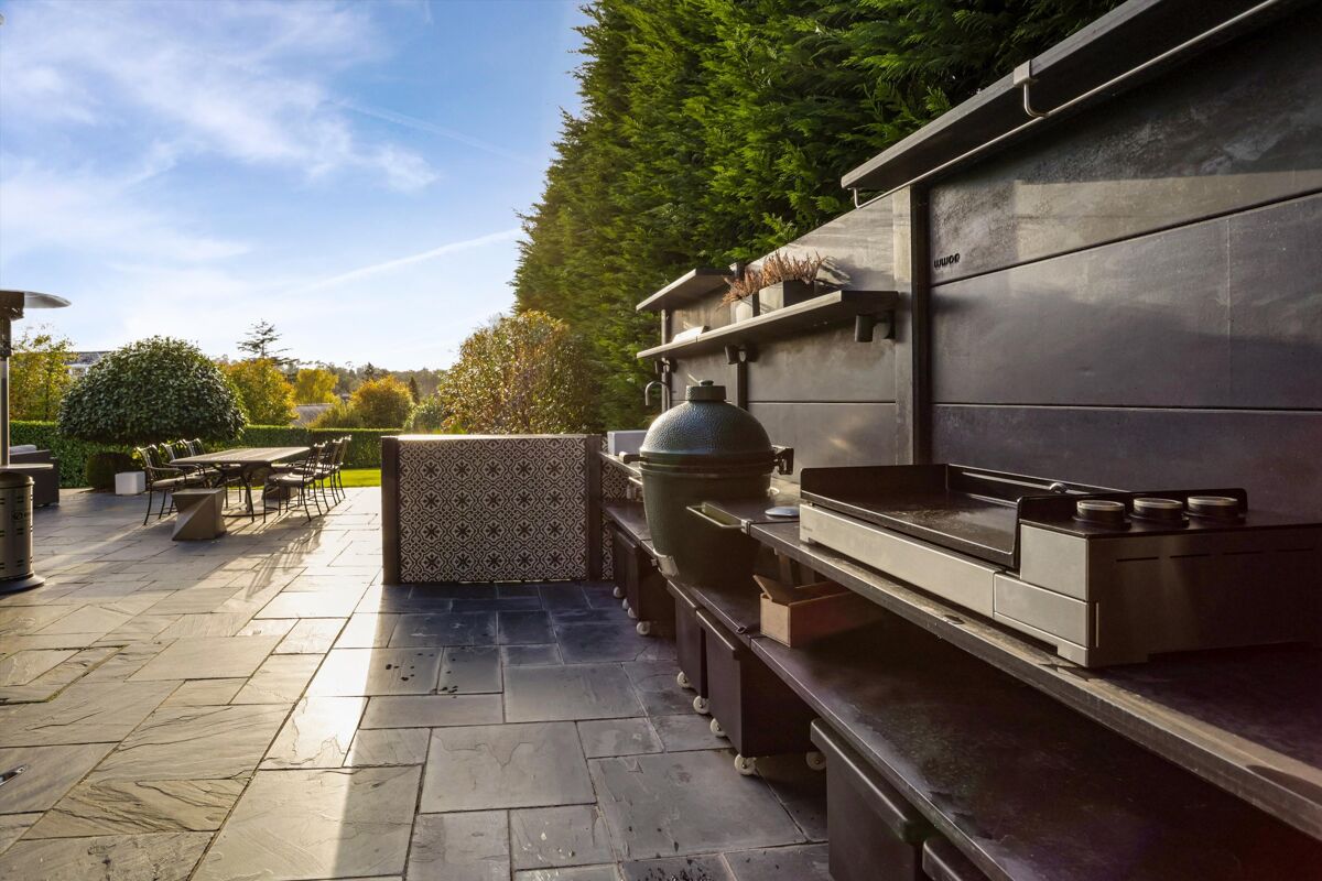 house for sale in Moles Hill, Oxshott, Leatherhead, Surrey, KT22 ...