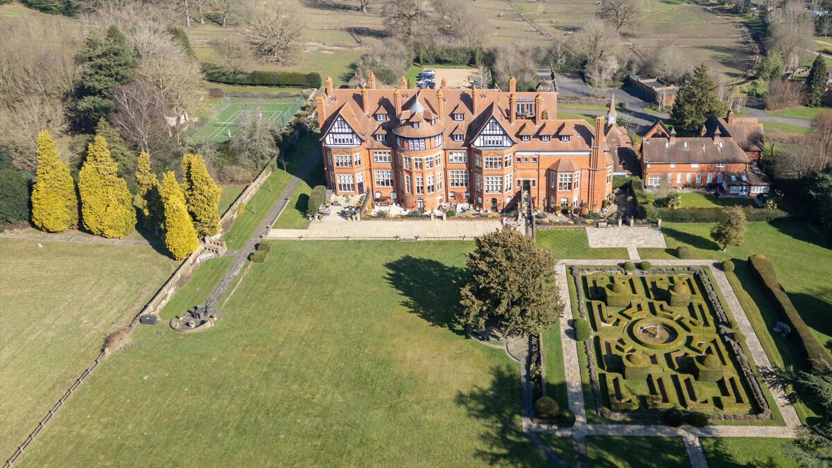 flat for sale in Ockham Lane, Cobham, Surrey, KT11 - cbm012402096 ...