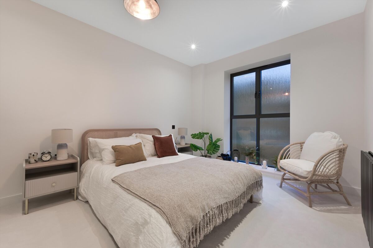 flat for sale in Two Bedroom apartment at 179 Hornsey Road, London, N7 ...