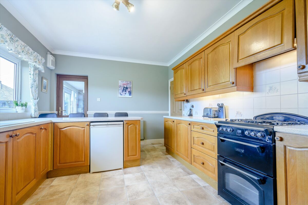 house for sale in Old Mansion Drive, Bredon, Tewkesbury ...