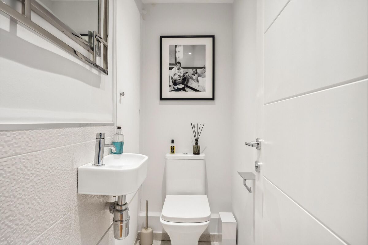 flat for sale in Edith Terrace, London, SW10 - chl012400755 | Knight Frank