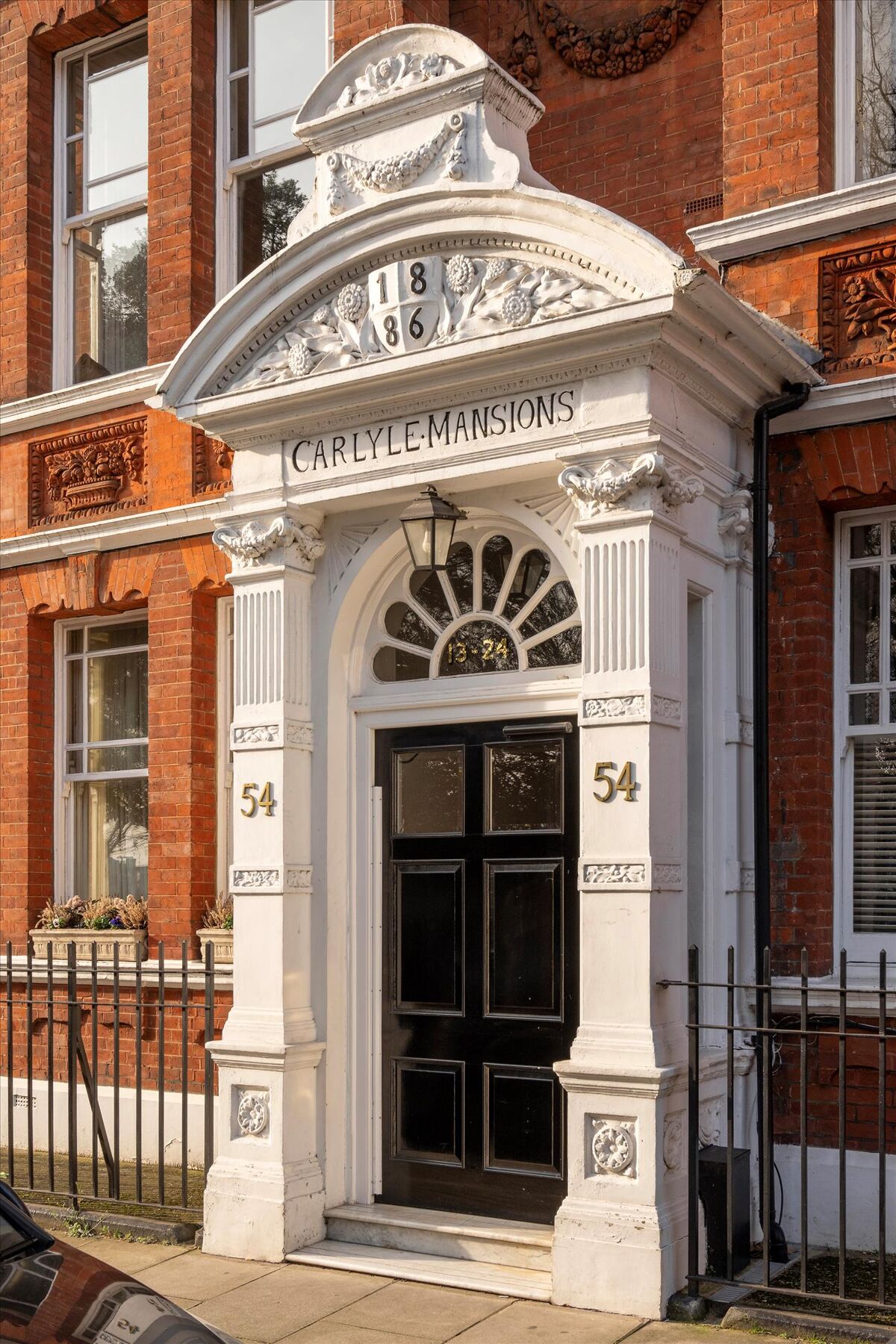 flat for sale in Cheyne Walk, London, SW3 - CHL012419211 | Knight Frank