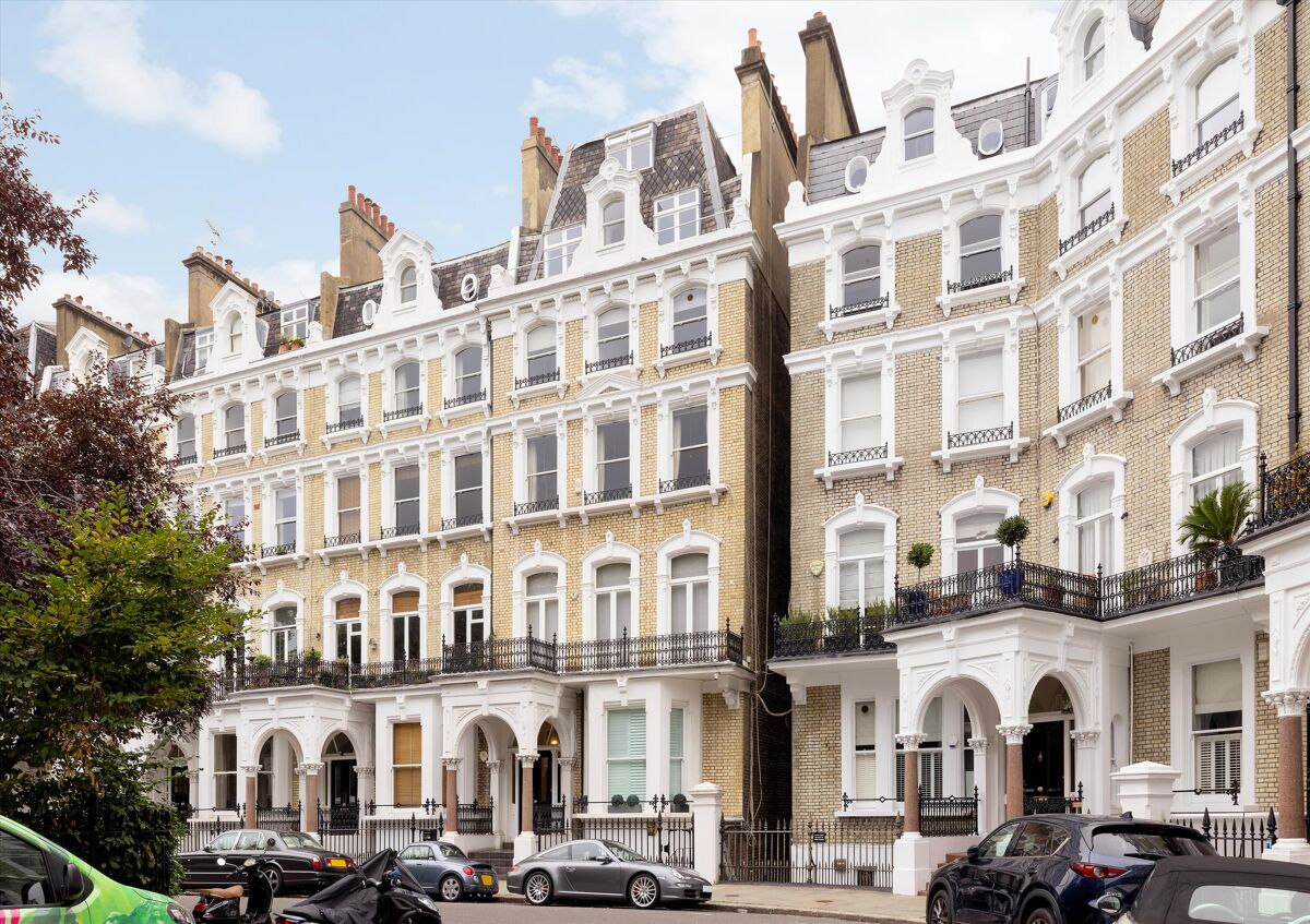 flat for sale in Redcliffe Square, London, SW10 - CHL012495637 | Knight ...