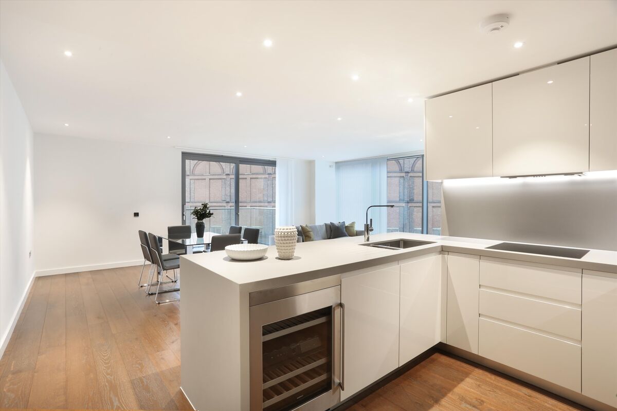 flat for sale in Waterfront Drive, London, SW10 - chl012592556 | Knight ...