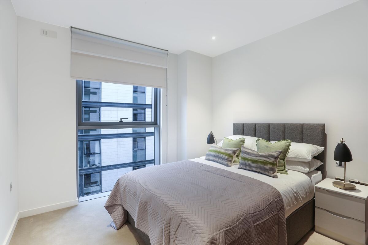 flat for sale in Waterfront Drive, London, SW10 - chl012592556 | Knight ...