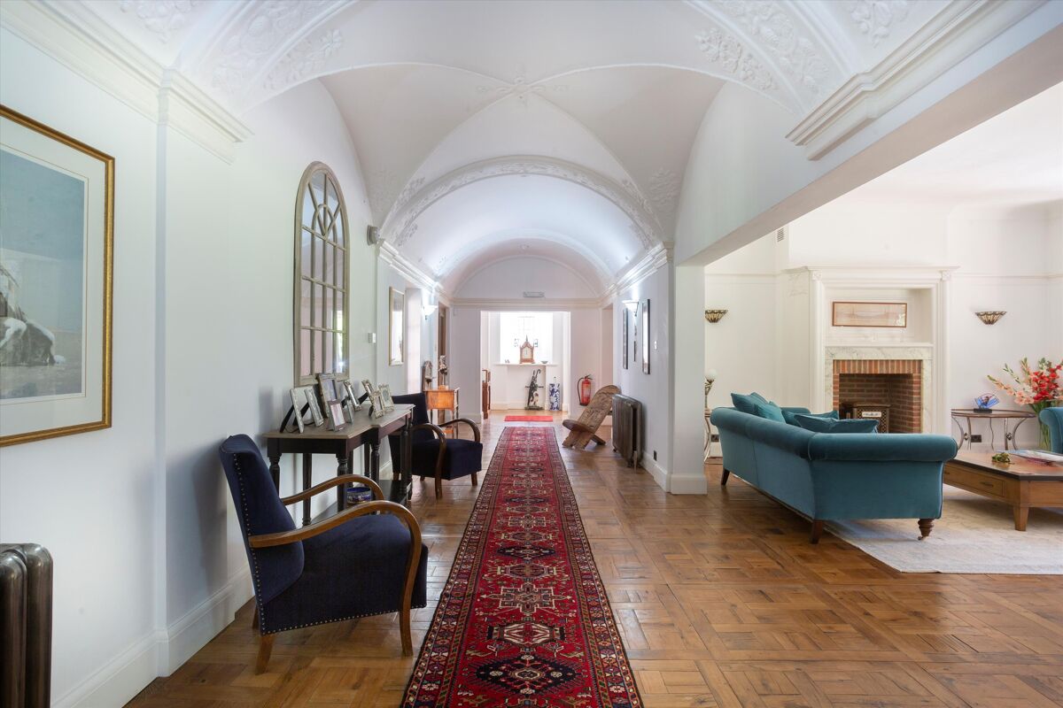 house for sale in Harmer Green, Hertfordshire, AL6 - cho012188600 ...