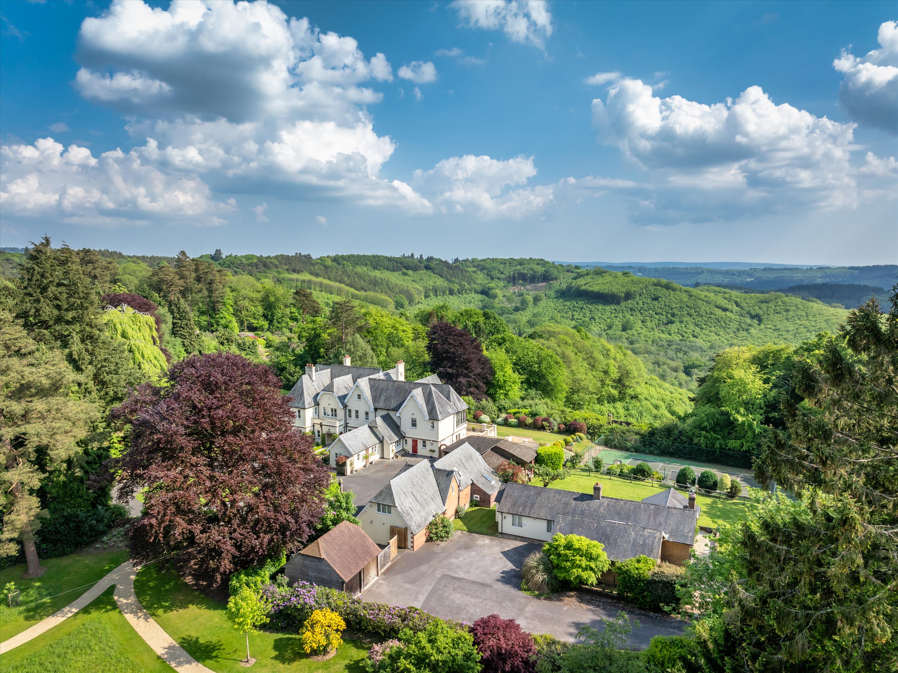 Country properties, land & Farms for sale or rent - UKLandandFarms.co.uk