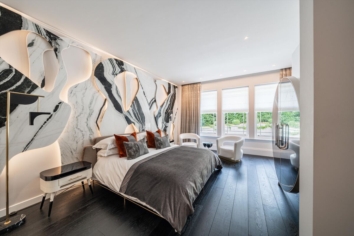 house for sale in Rodona Road, St George's Hill, Weybridge, Surrey ...