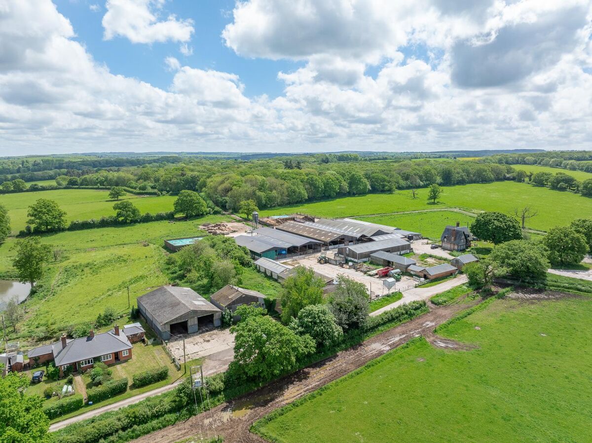 farm/estate for sale in Overton, Basingstoke, Hampshire, RG25 ...