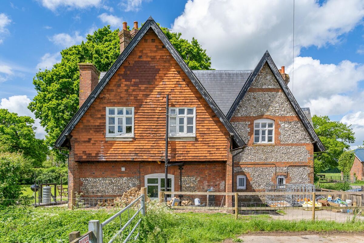 farm/estate for sale in Overton, Basingstoke, Hampshire, RG25 ...