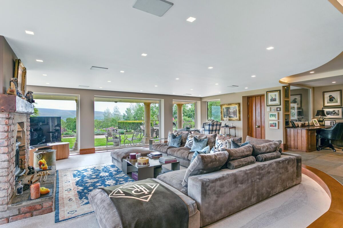 house for sale in Grindleton, Lancashire, BB7 - cho012576564 | Knight ...