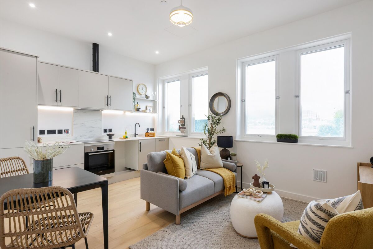 flat for sale in Montpellier Drive, Cheltenham, Gloucestershire, GL50 ...