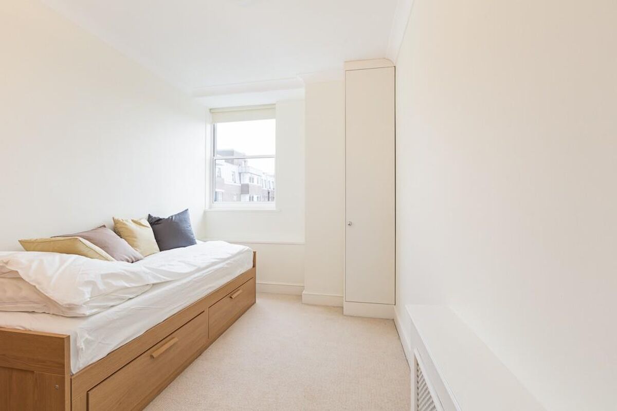 flat to rent in Pier House, Cheyne Walk, Chelsea, London, SW3 ...