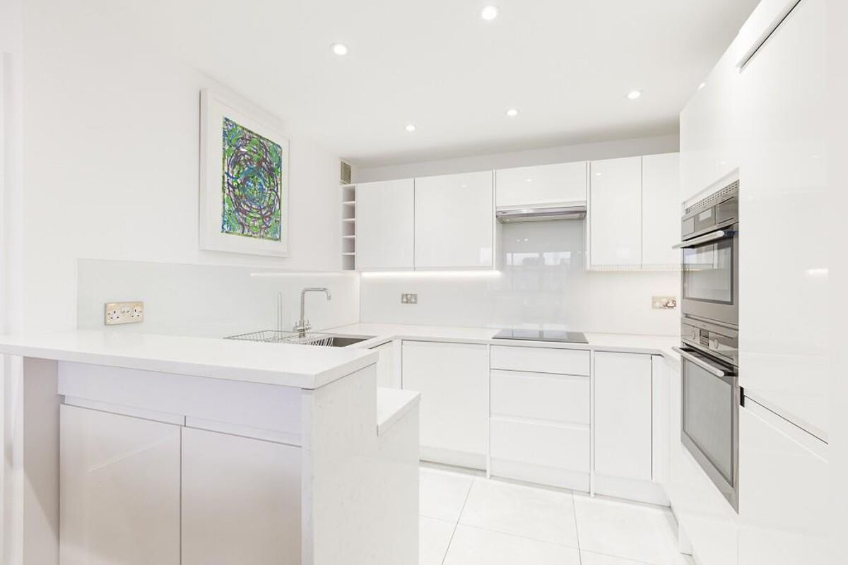 flat to rent in Pier House, Cheyne Walk, Chelsea, London, SW3 ...