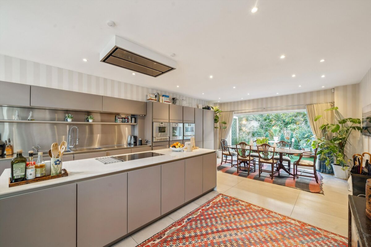 house to rent in Gertrude Street, London, SW10 - chq012667588 | Knight ...