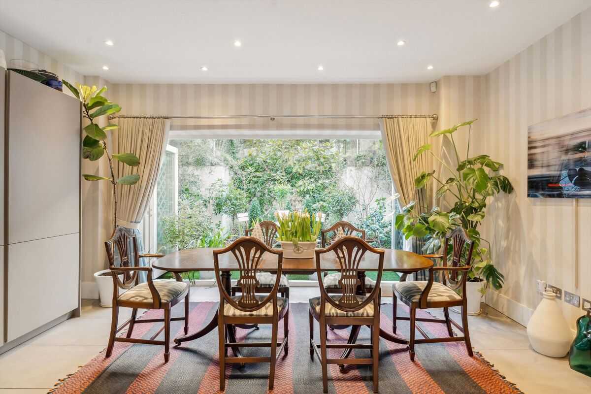 house to rent in Gertrude Street, London, SW10 - chq012667588 | Knight ...