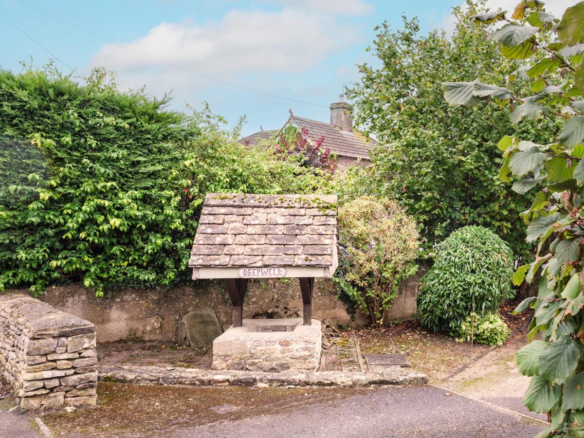 house for sale in Horcott Road, Fairford, Gloucestershire, GL7 ...