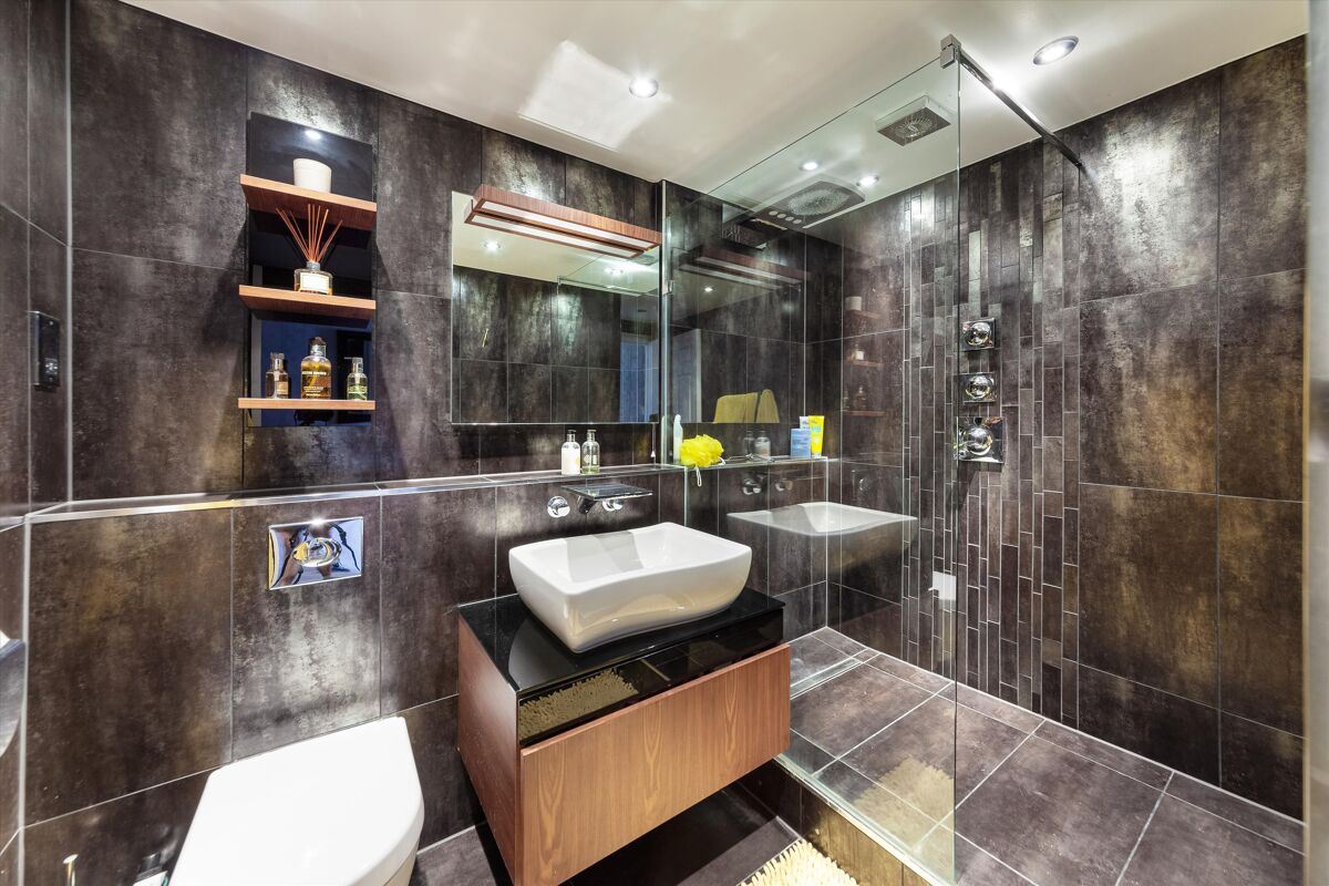 apartment for sale in President Quay House, E1W. - cnw012082631 ...