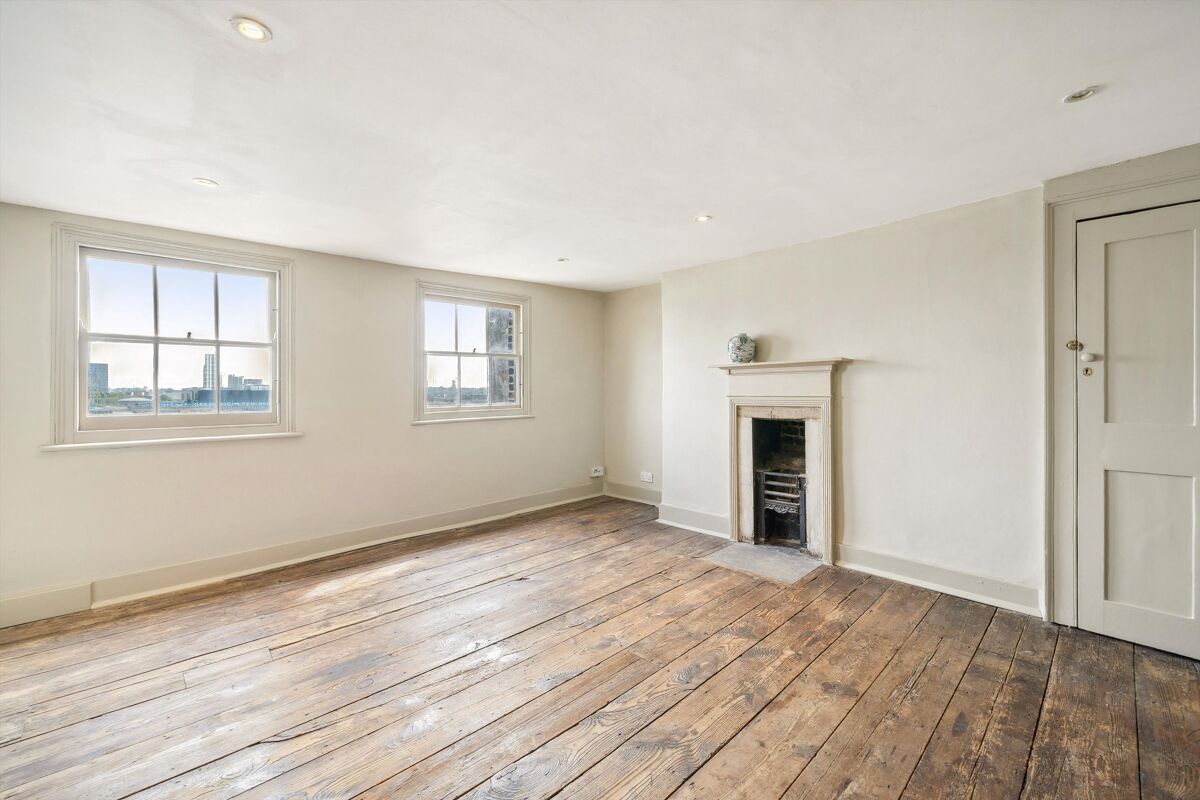 house for sale in Coldharbour, London, E14 - CNW012269967 | Knight Frank