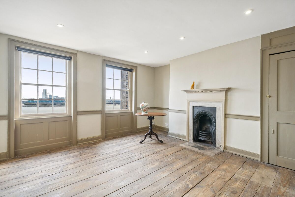 house for sale in Coldharbour, London, E14 - CNW012269967 | Knight Frank