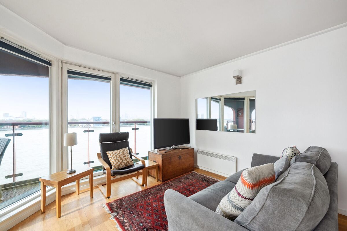 flat for sale in Seacon Tower, 5 Hutchings Street, London, E14 ...