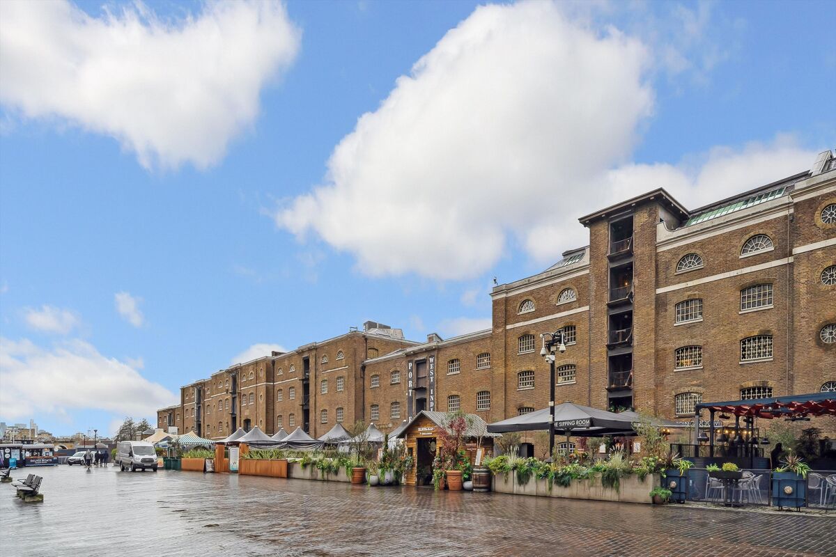 apartment for sale in Port East Apartments, Hertsmere Road, London, E14 ...
