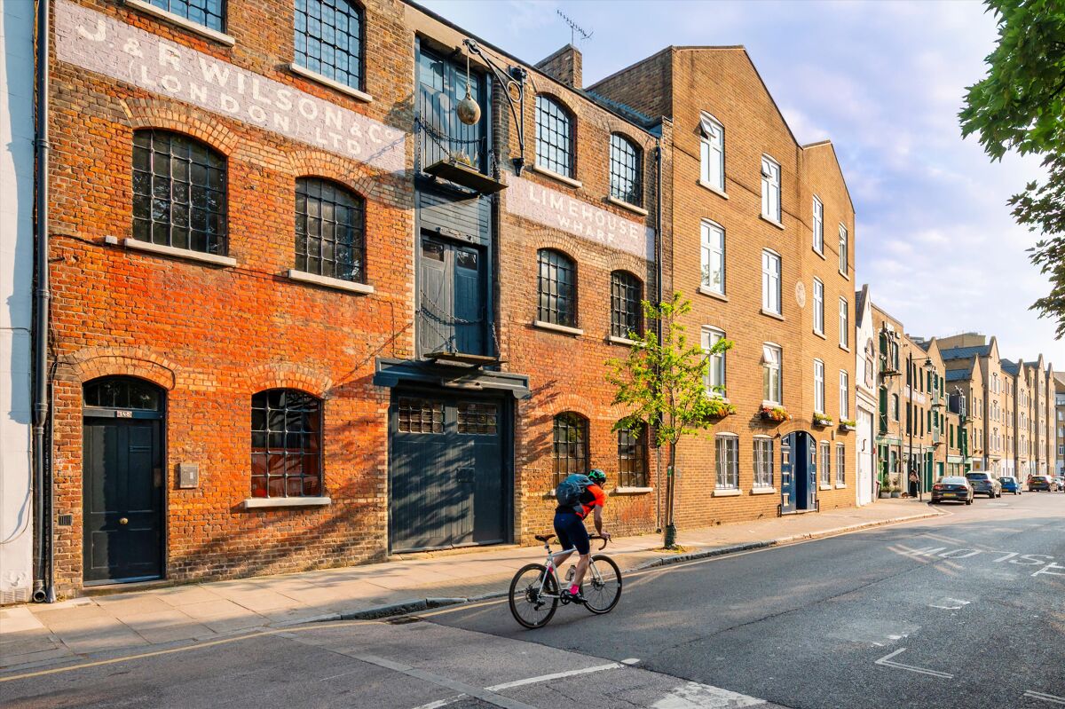 apartment for sale in Limehouse Wharf, Narrow Street, London, E14 ...
