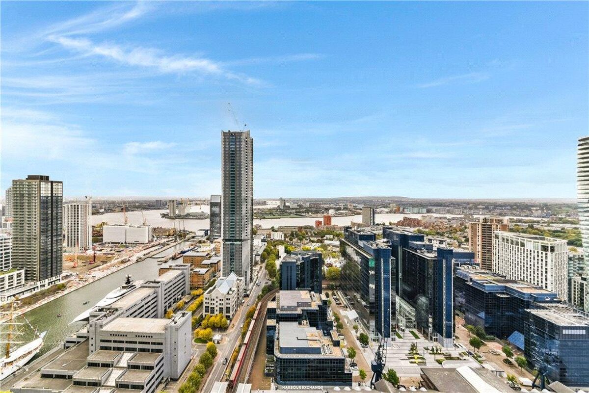 flat for sale in Pan Peninsula East, 3 Pan Peninsula Square, London ...