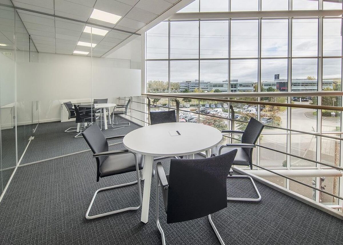 Inmueble en renta - Victory Way, Admirals Park, Crossways, London, DA2 ...