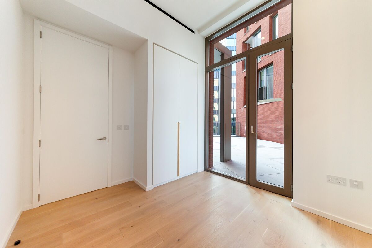 flat to rent in Cadence, Lewis Cubitt Square, London, N1C ...