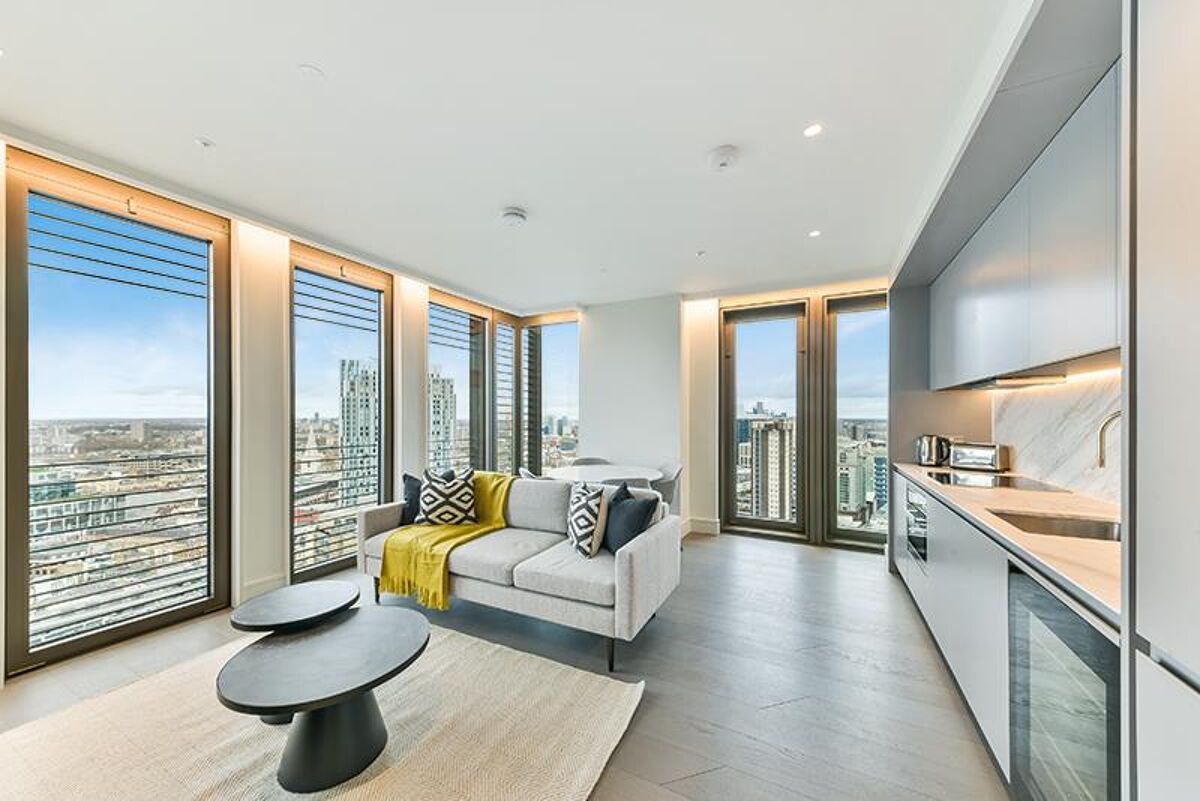 flat to rent in One Bishopsgate Plaza, Houndsditch, London, EC3A ...