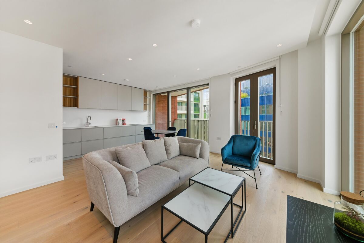 flat to rent in Cadence, Lewis Cubitt Square, London, N1C ...