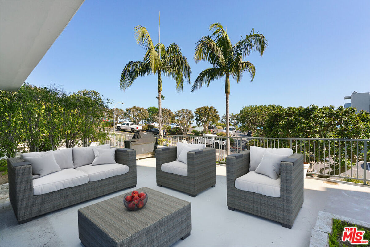 house to rent in 17350 W Sunset Blvd Unit: 103, Pacific Palisades, CA ...