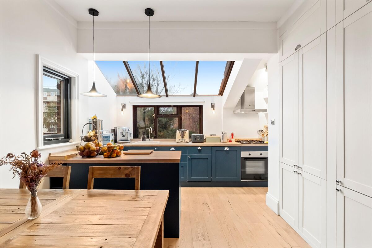 flat for sale in Beaumont Road, London, W4 - cwk012544815 | Knight ...