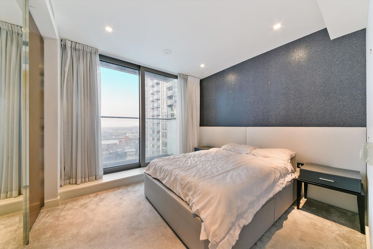 flat to rent in Pan Peninsula, Pan Peninsula Square, Nr Canary Wharf ...