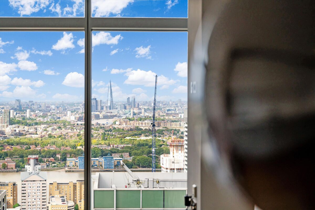 flat to rent in Pan Peninsula Square, London, E14. - cwq012510636 ...