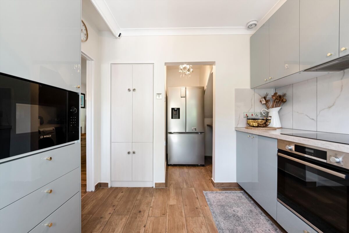 house to rent in Hickin Street, London E14. - cwq012620134lg | Knight ...