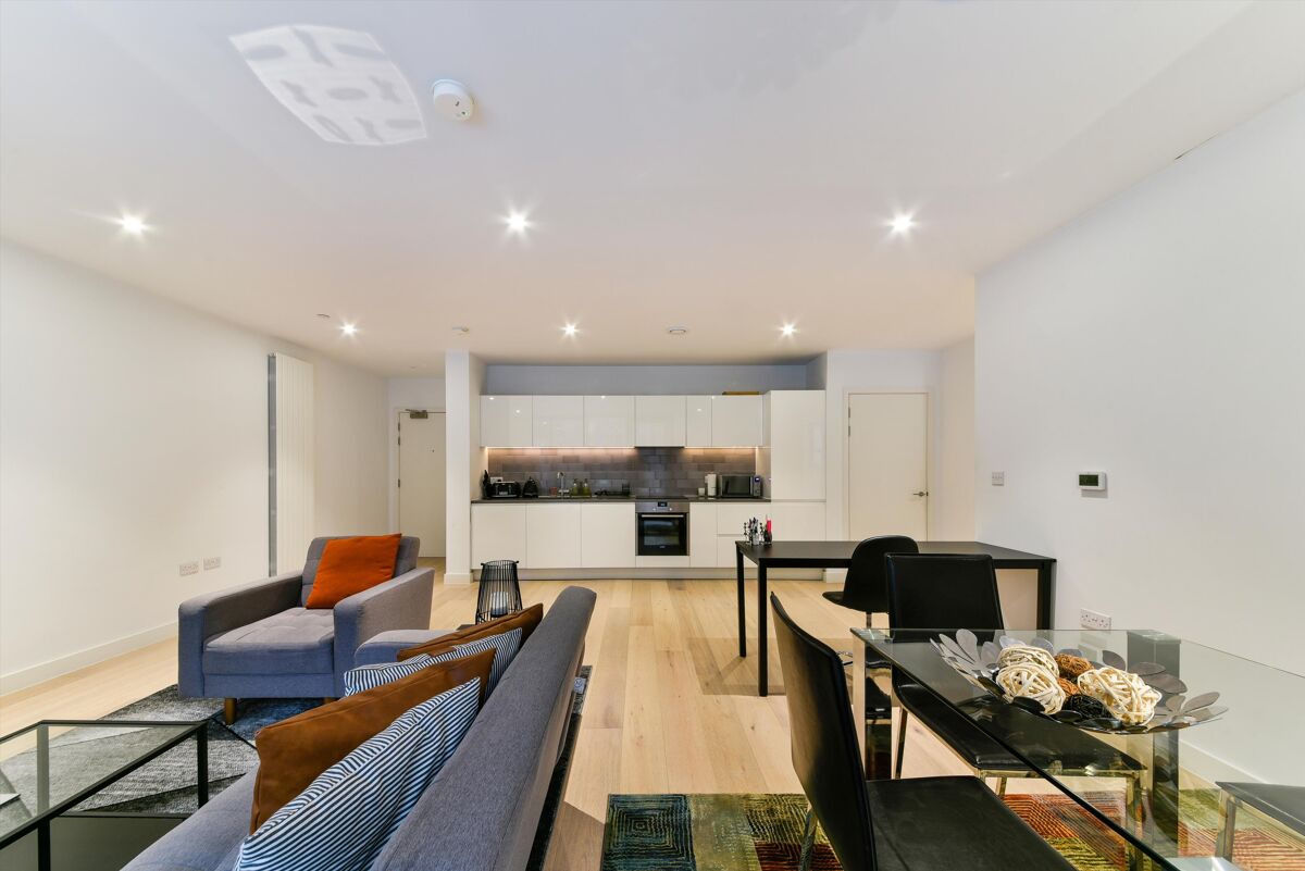 flat to rent in Commodore House, Admiralty Avenue, London, E16 ...