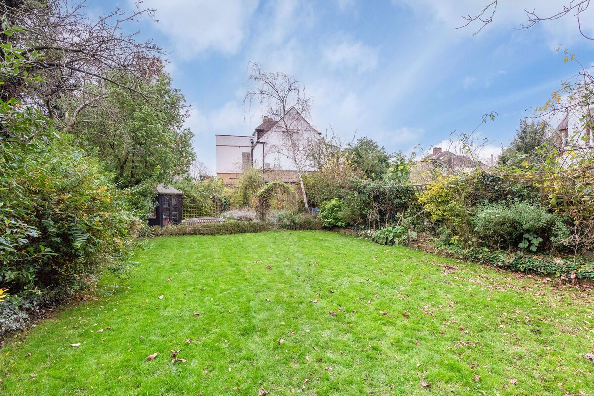 house for sale in Palace Road, Streatham, London, SW2 - DUL012123042 ...