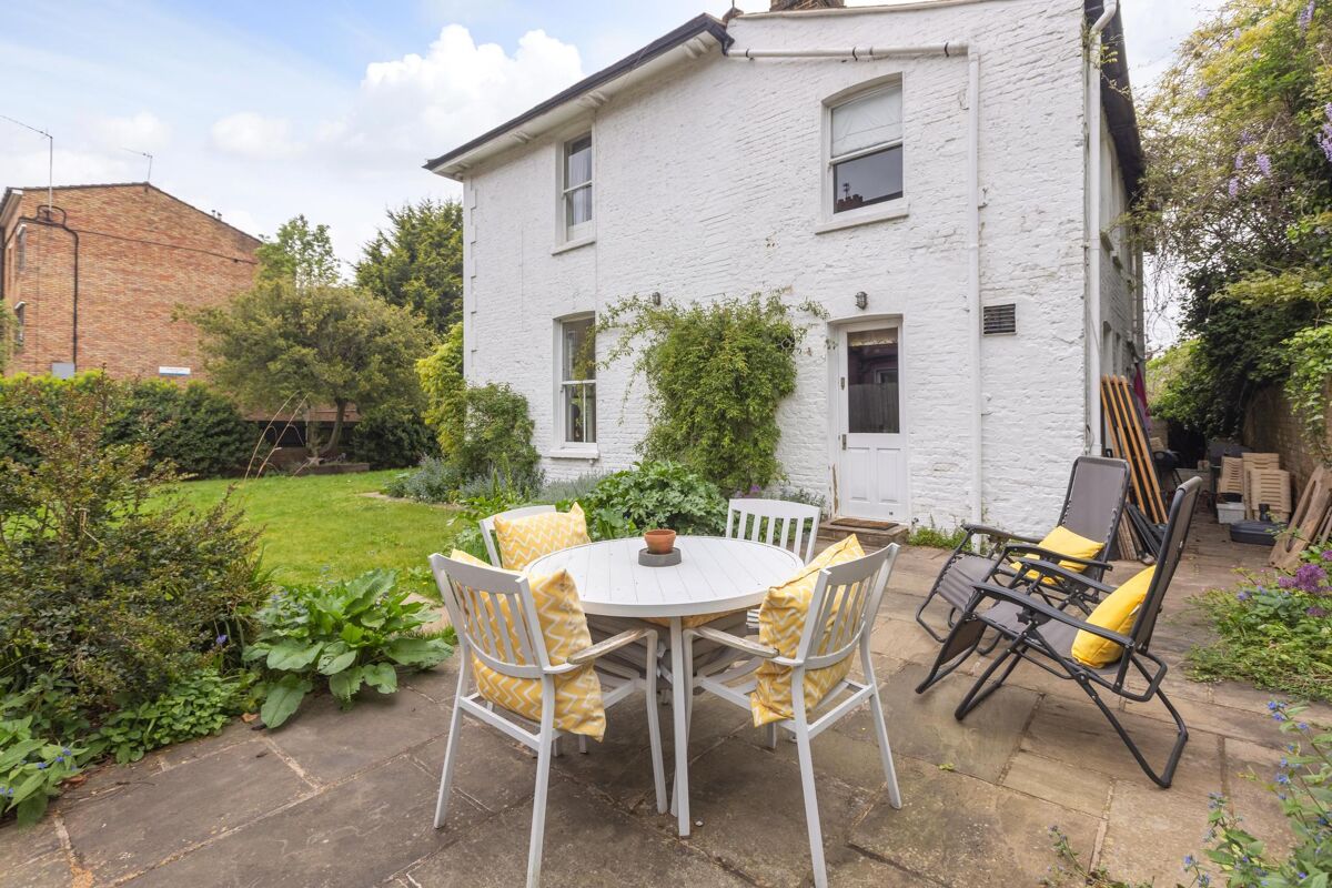 house for sale in Grove Lane, London, SE5 - dul012569773 | Knight Frank