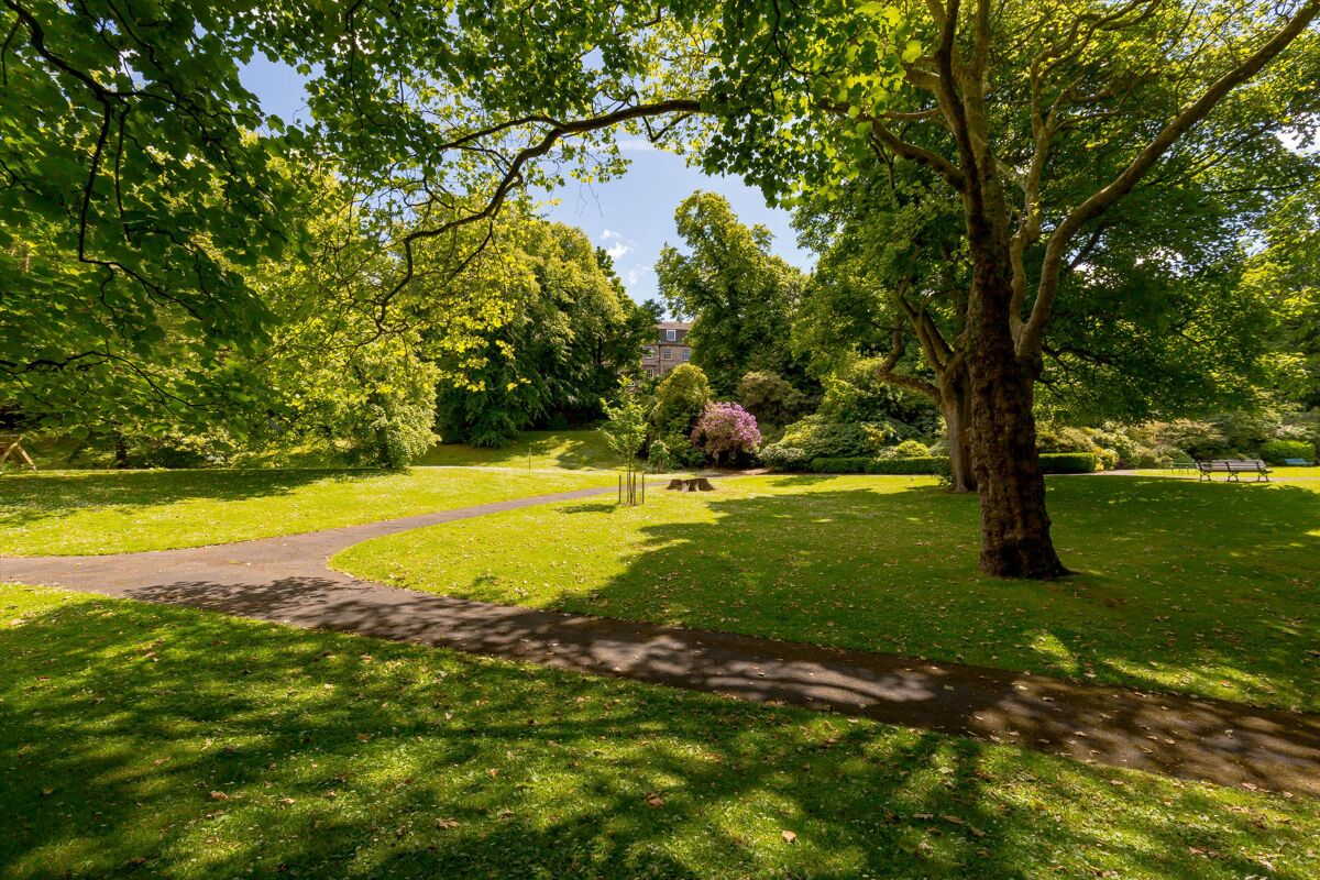 flat for sale in Howe Street, Edinburgh, EH3 - edn012152085 | Knight Frank