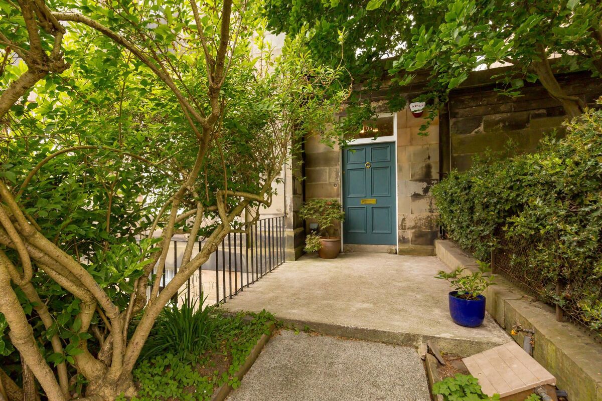 flat for sale in Inverleith Row, Edinburgh, EH3 - edn012218066 | Knight ...