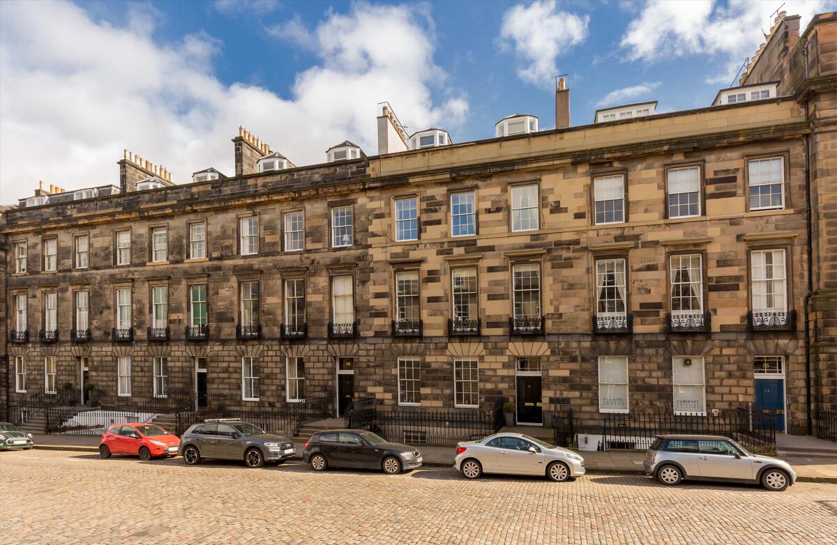 flat for sale in Great Stuart Street, Edinburgh, EH3 - EDN012225756 ...