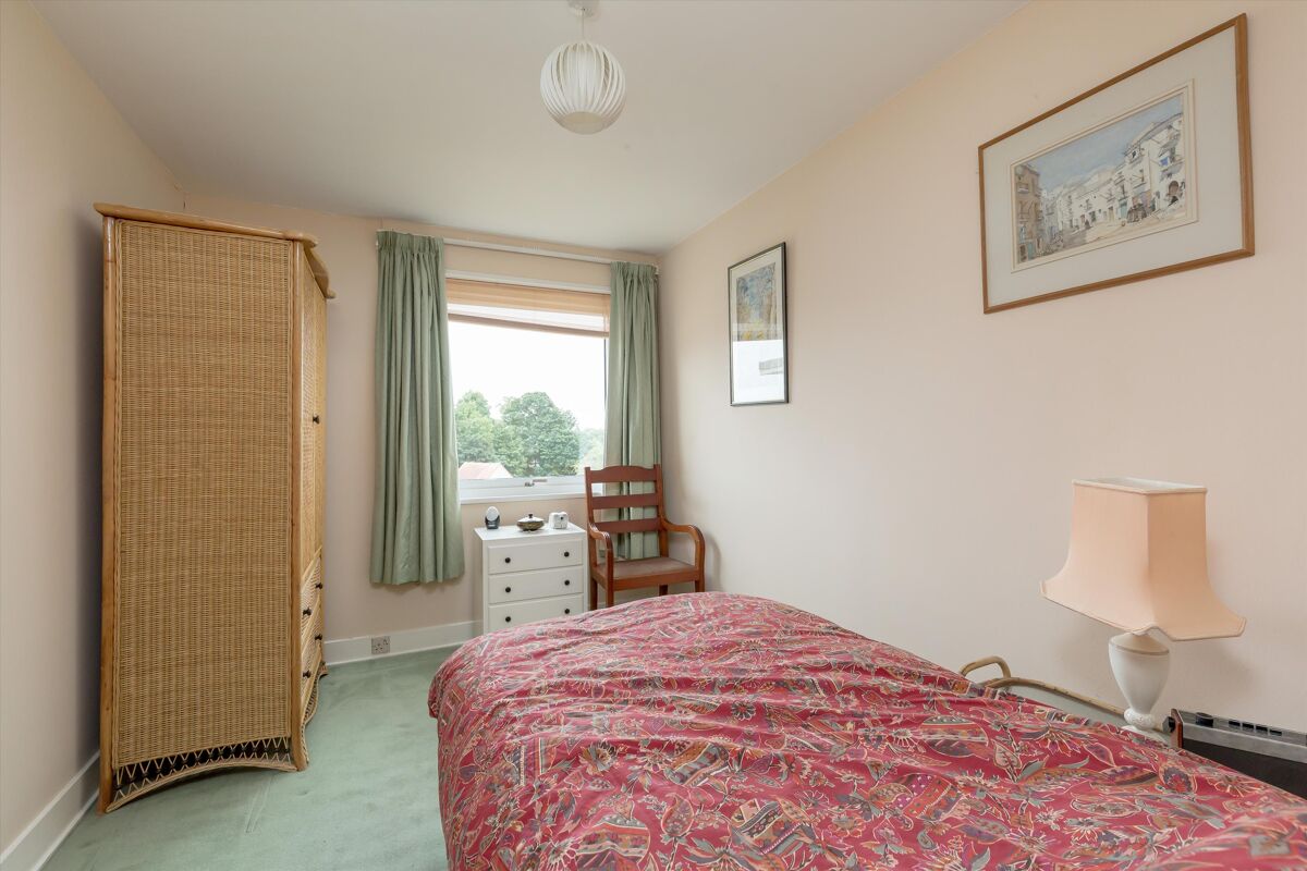 flat for sale in Succoth Court, Edinburgh, EH12 - EDN012284543 | Knight ...